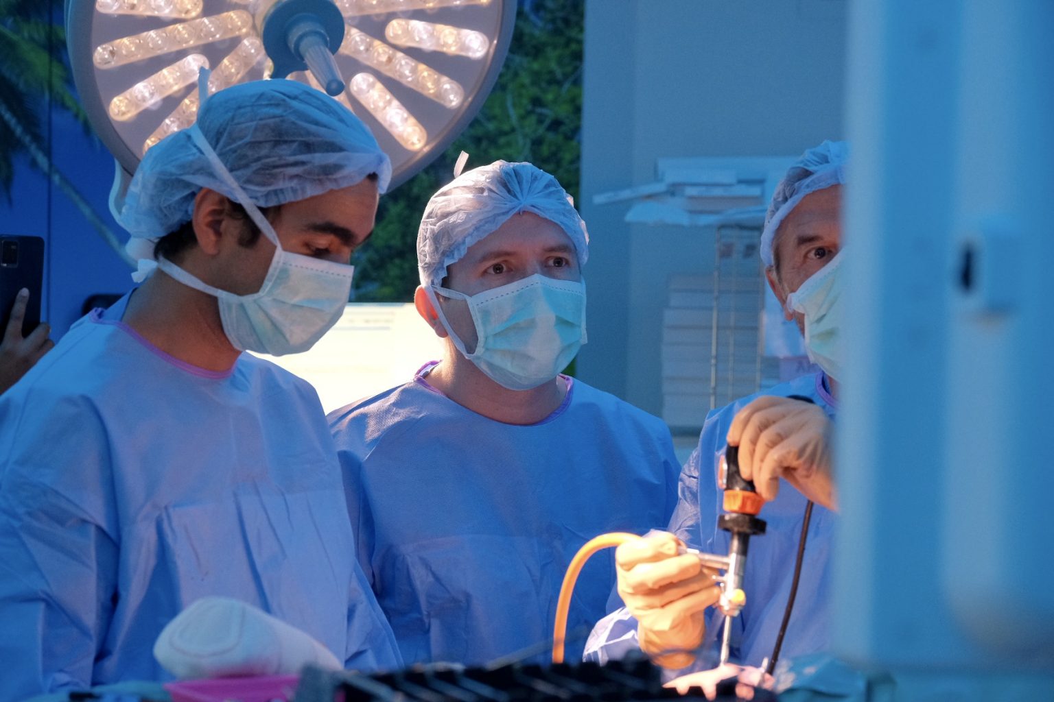 Bienvenue aux Drs Juan-David Lacouture & Camilo Estrada 🇨🇴 - Institut ...